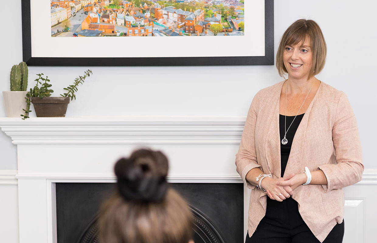 Home - Nicky Dewhirst-Vickers